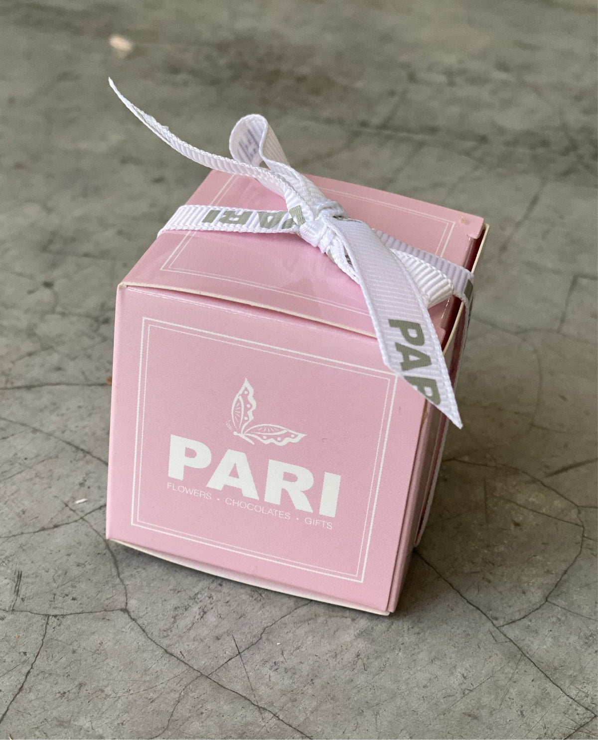 Signature Giveaway Pink — PariBahrain